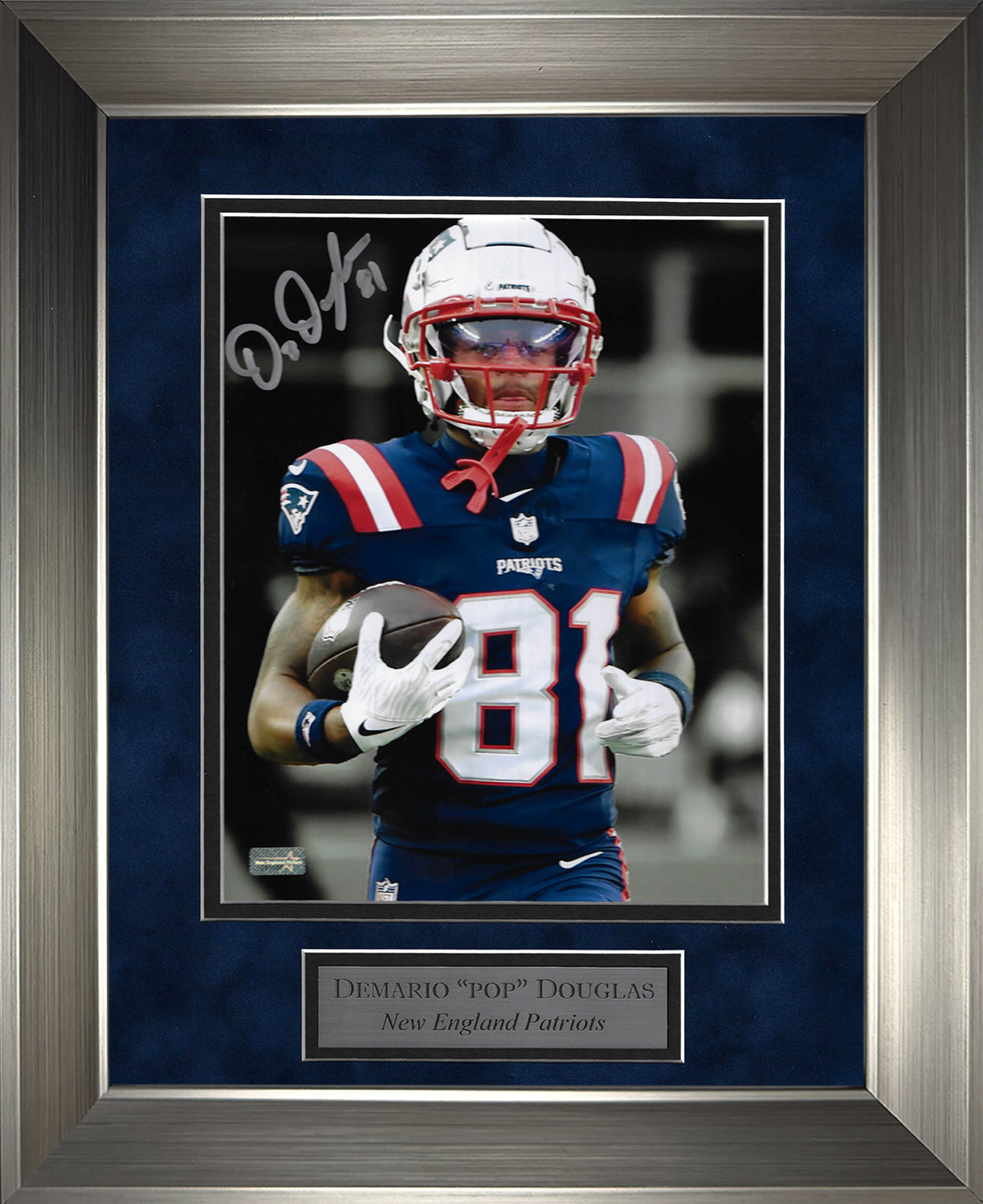 Demario Douglas Autograph Photo Spotlight 11x14 – New England Picture